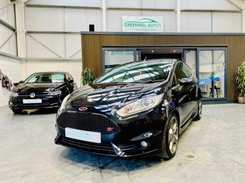 SOLD - Used FORD FIESTA 2015 Black in Honeybourne, Evesham | Greenhill ...